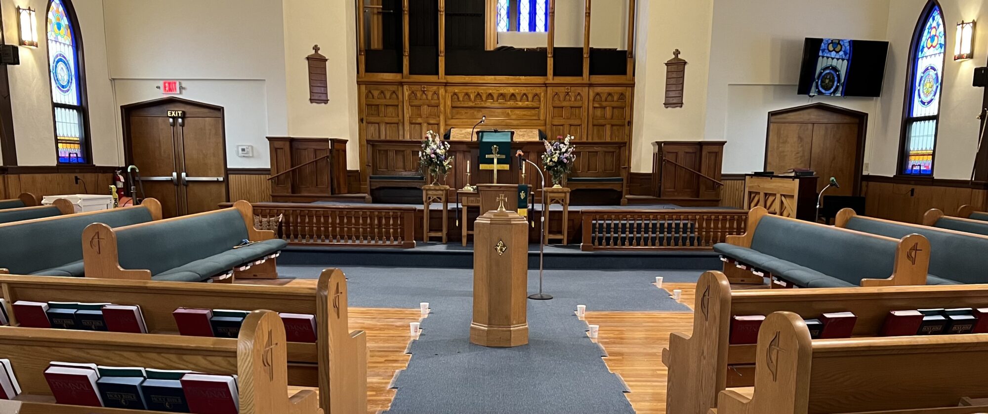 We’re back! In the Sanctuary! – Franklin United Methodist Church